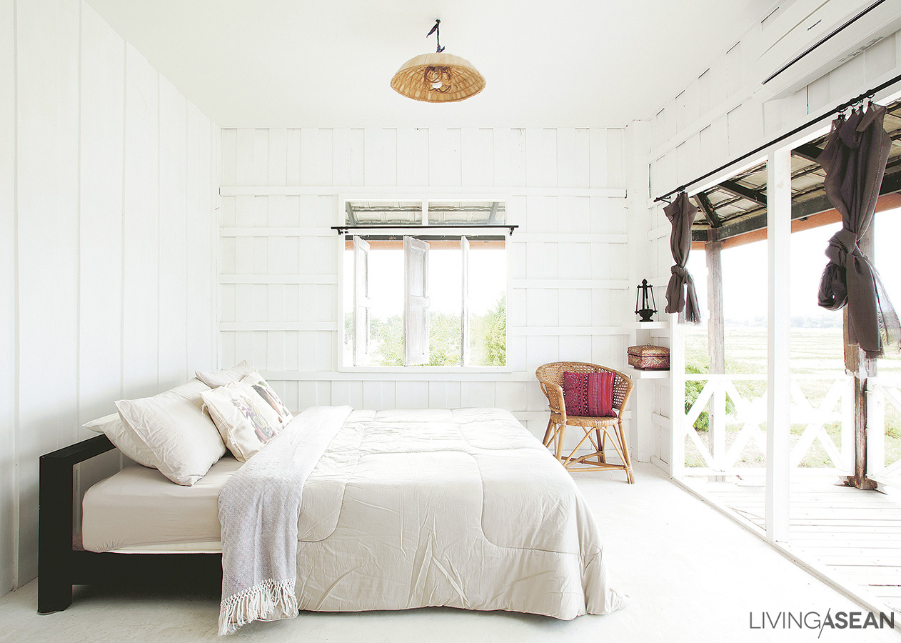 A White Home in the Sun-Kissed Rice Fields of Chiang Mai / Living Asean