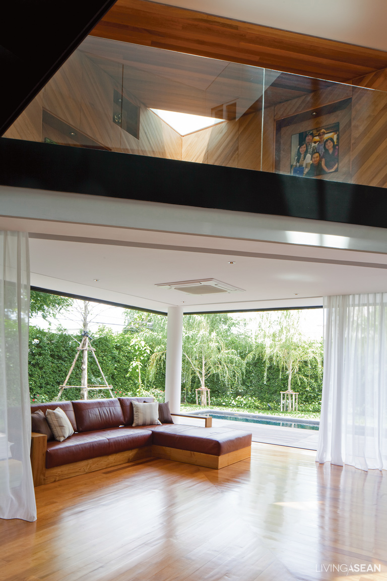 Edgy Modern House with Triangular Design /// Living ASEAN