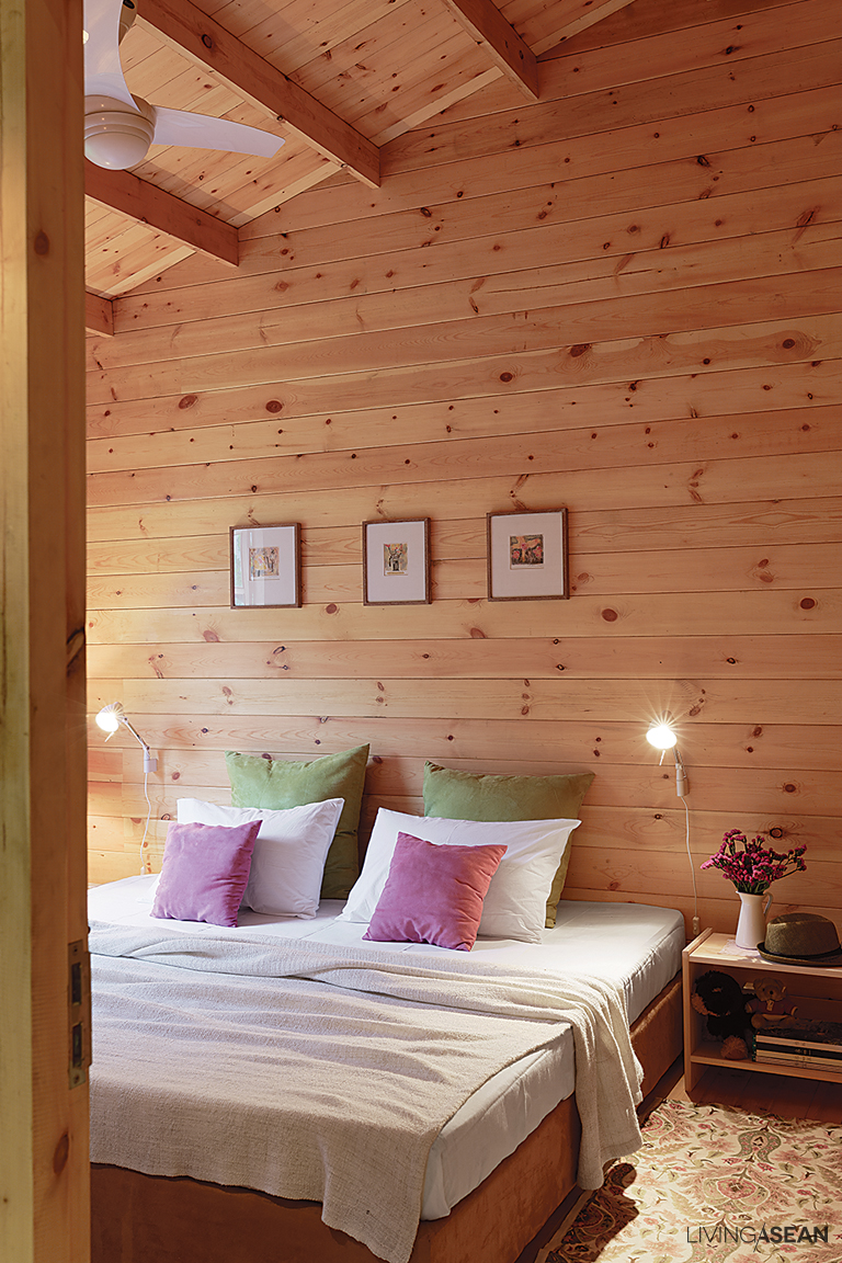 A Little Wood Cabin Nestled in the Lush Green Countryside / Living Asean