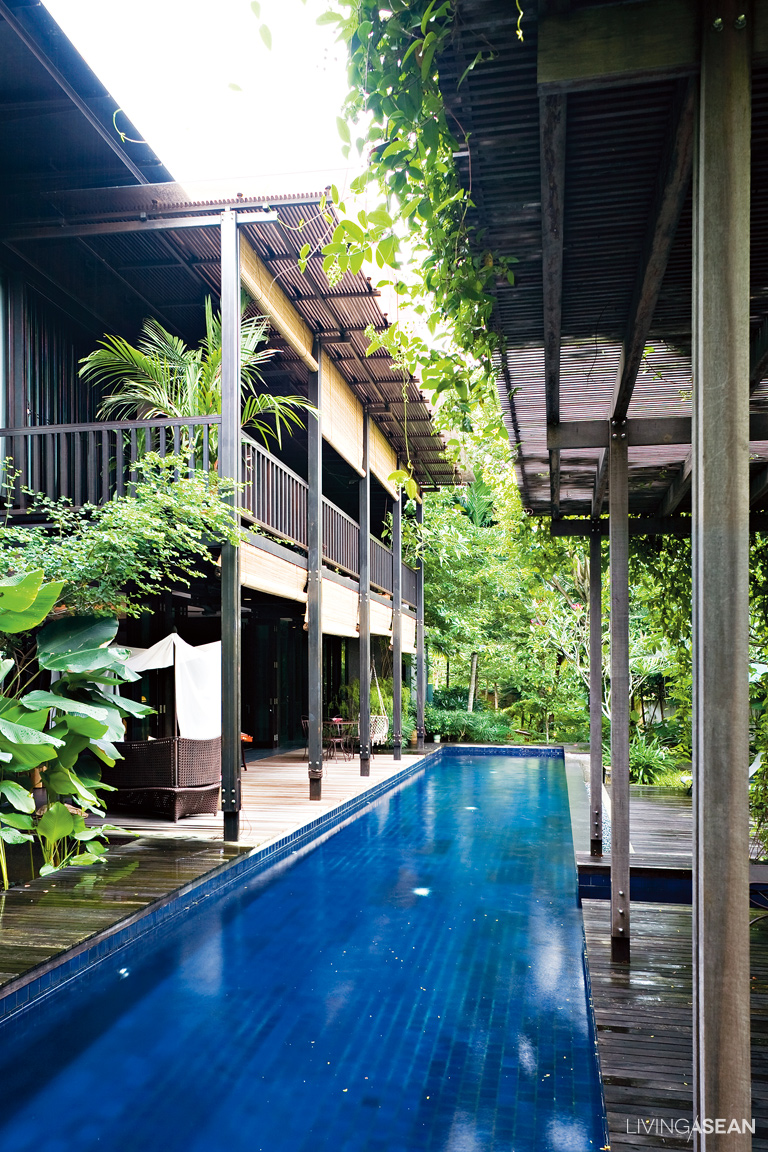 A Modern Tropical House Makes Simple Living Stylish / Living Asean