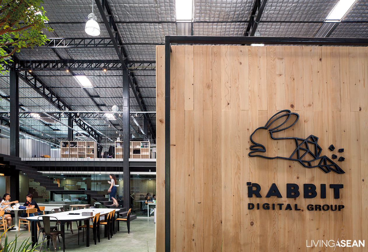 A beautiful office can be an important element in inspiring good work ...