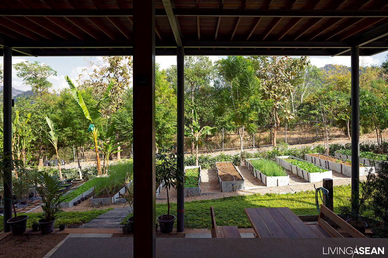 Modern Tropical House /// Living ASEAN