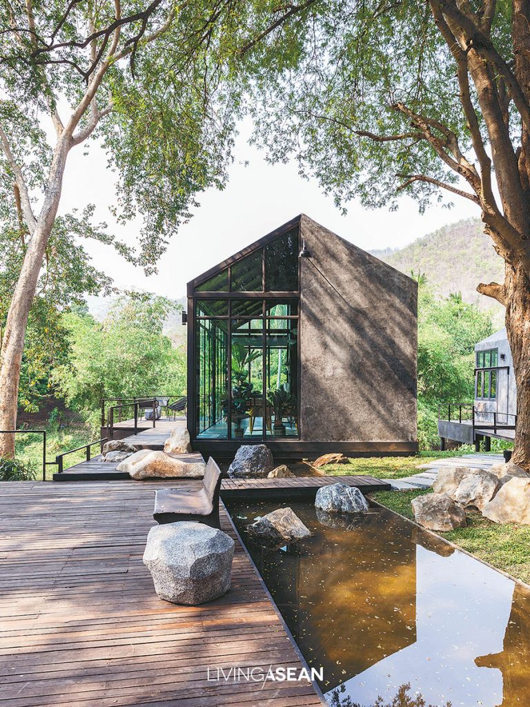 Mountains, River, Shady Trees and a Riverside Home / Living Asean