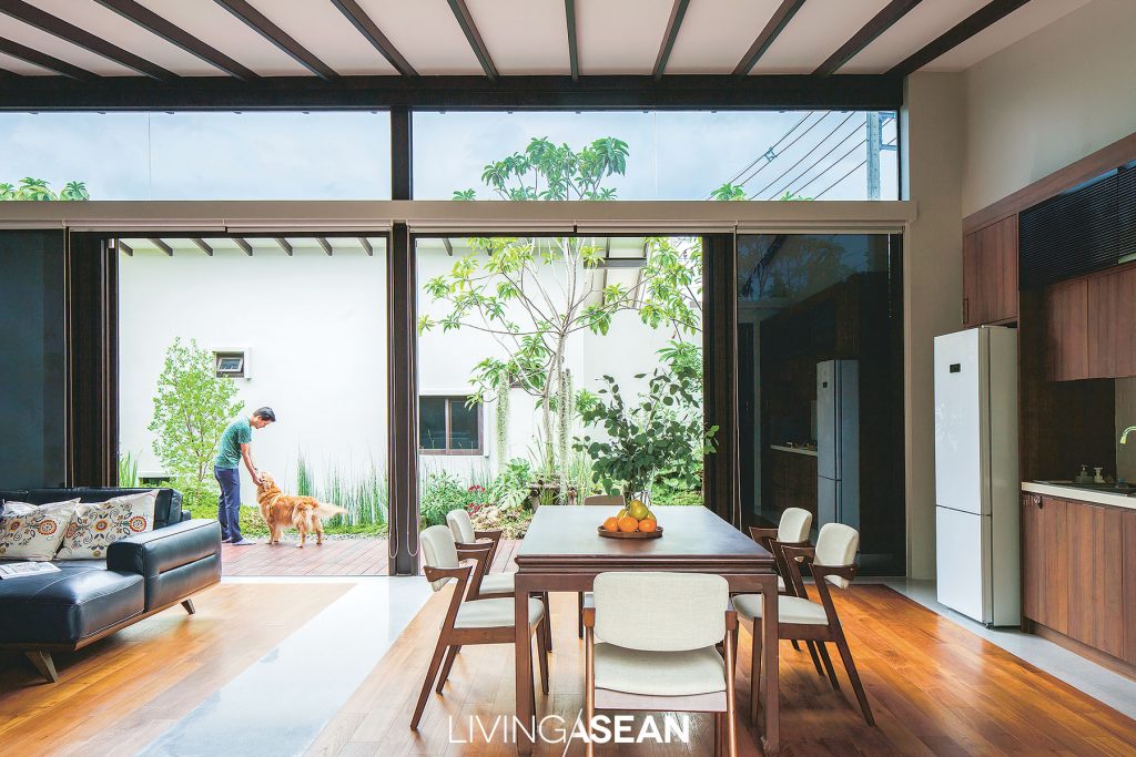 A Naturally Peaceful Single-Storey Home / Living Asean