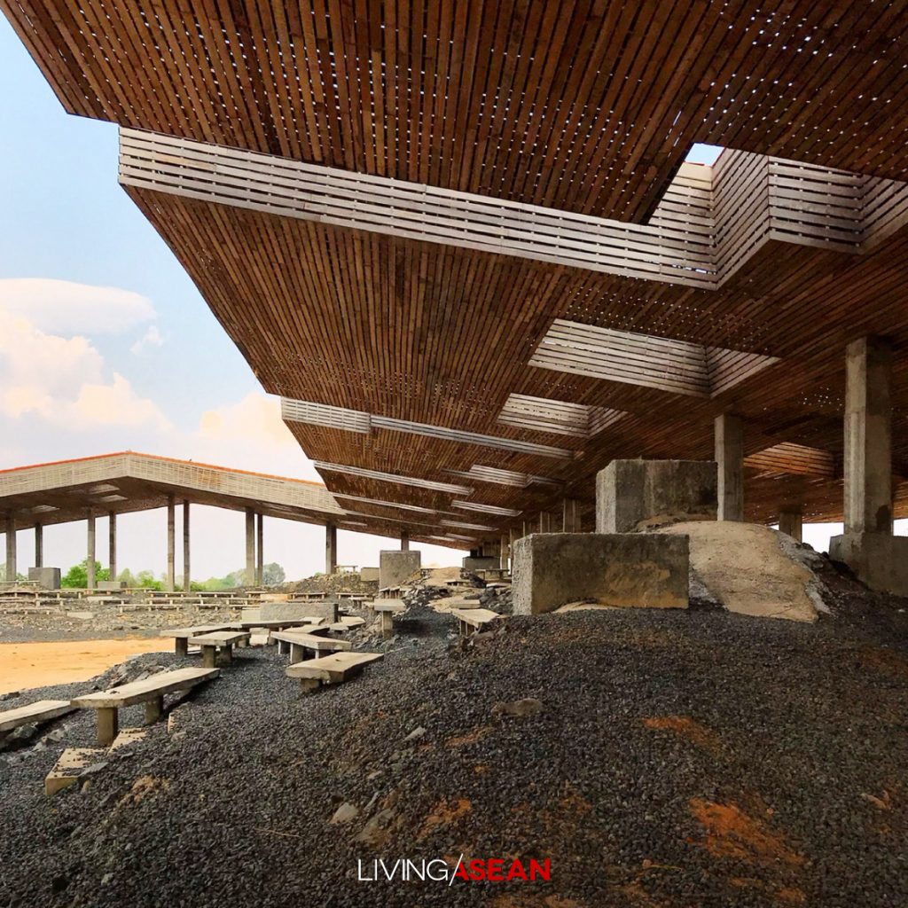 04 - LIVING ASEAN - Inspiring Tropical Lifestyle