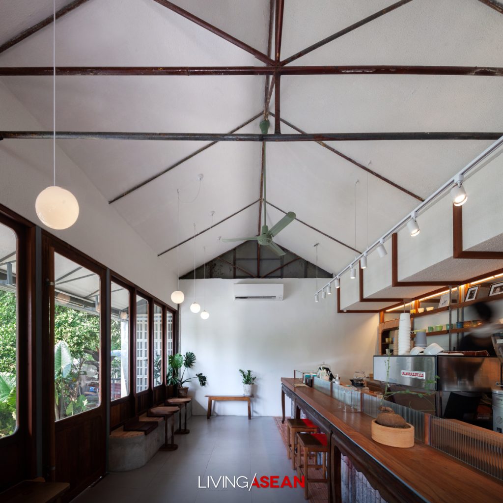 Basic Space Coffee Old Shop Renovated as a Home Style Café