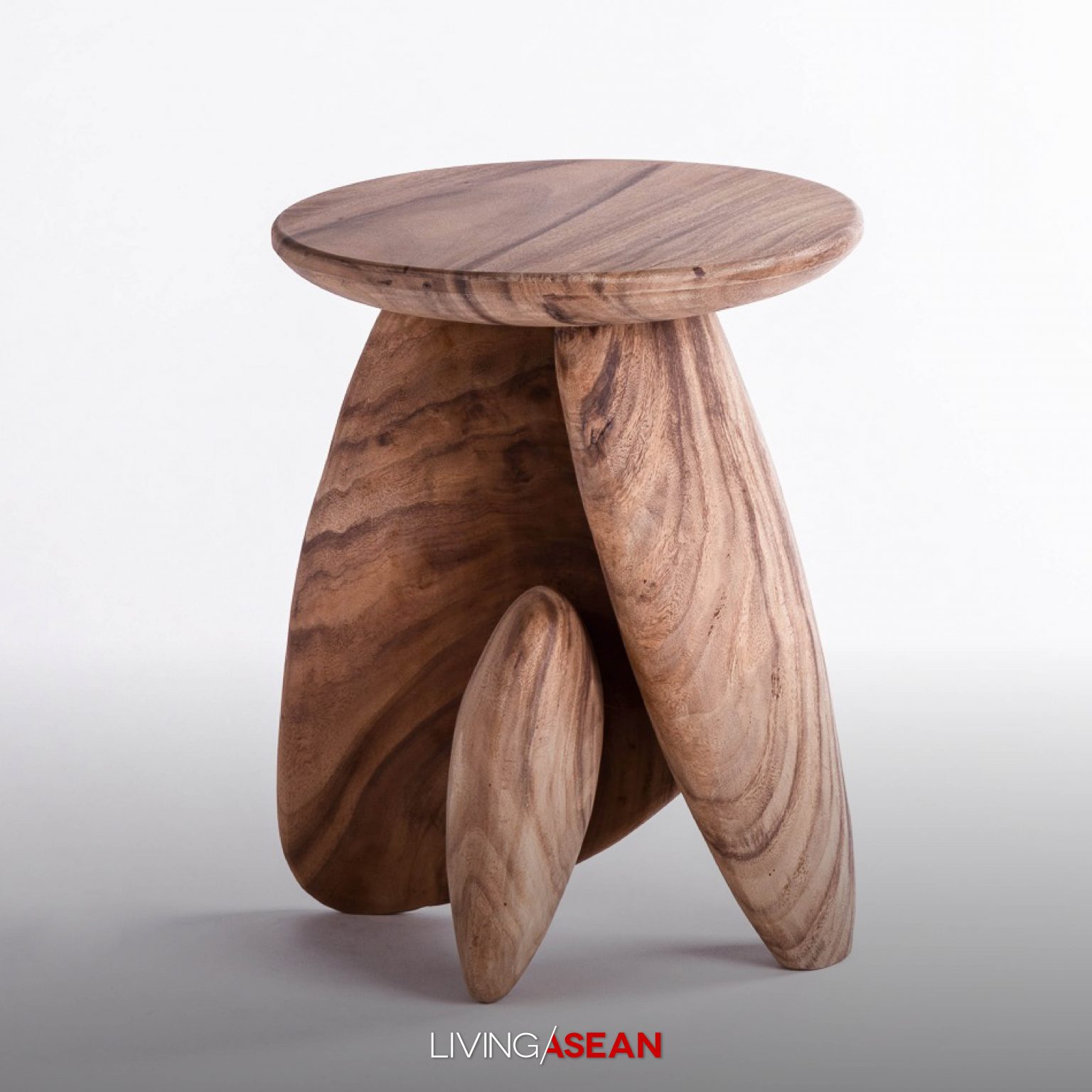 Moonler Wood Furniture Adds Life to Chiang Mai Craft Landscape
