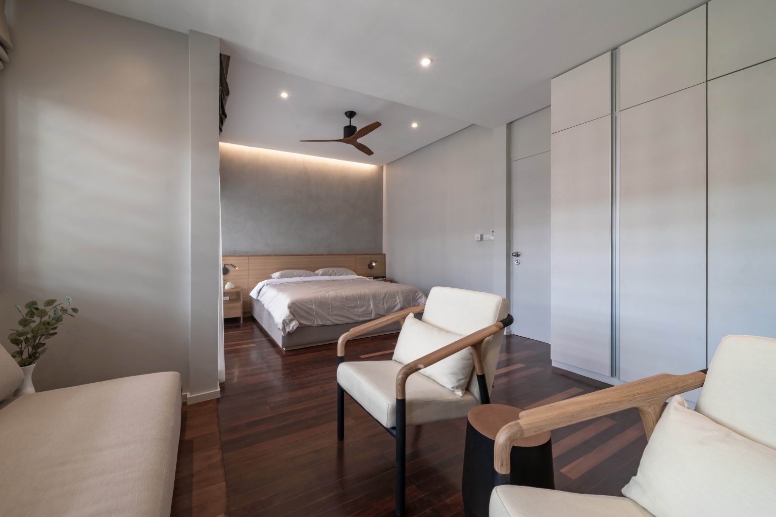 Renovation Gives a Townhouse the Atmosphere of Home / Living Asean