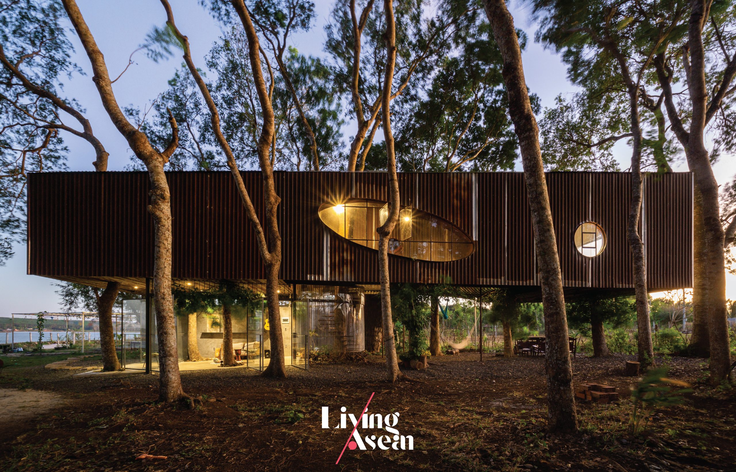 Treehouse by the Lake: A Nature-Loving Forest Home / Living Asean
