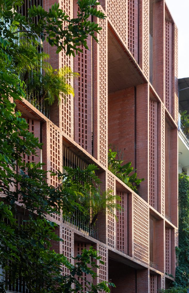 Premier Office: A Nature-Inspired Brick Office Design / Living Asean