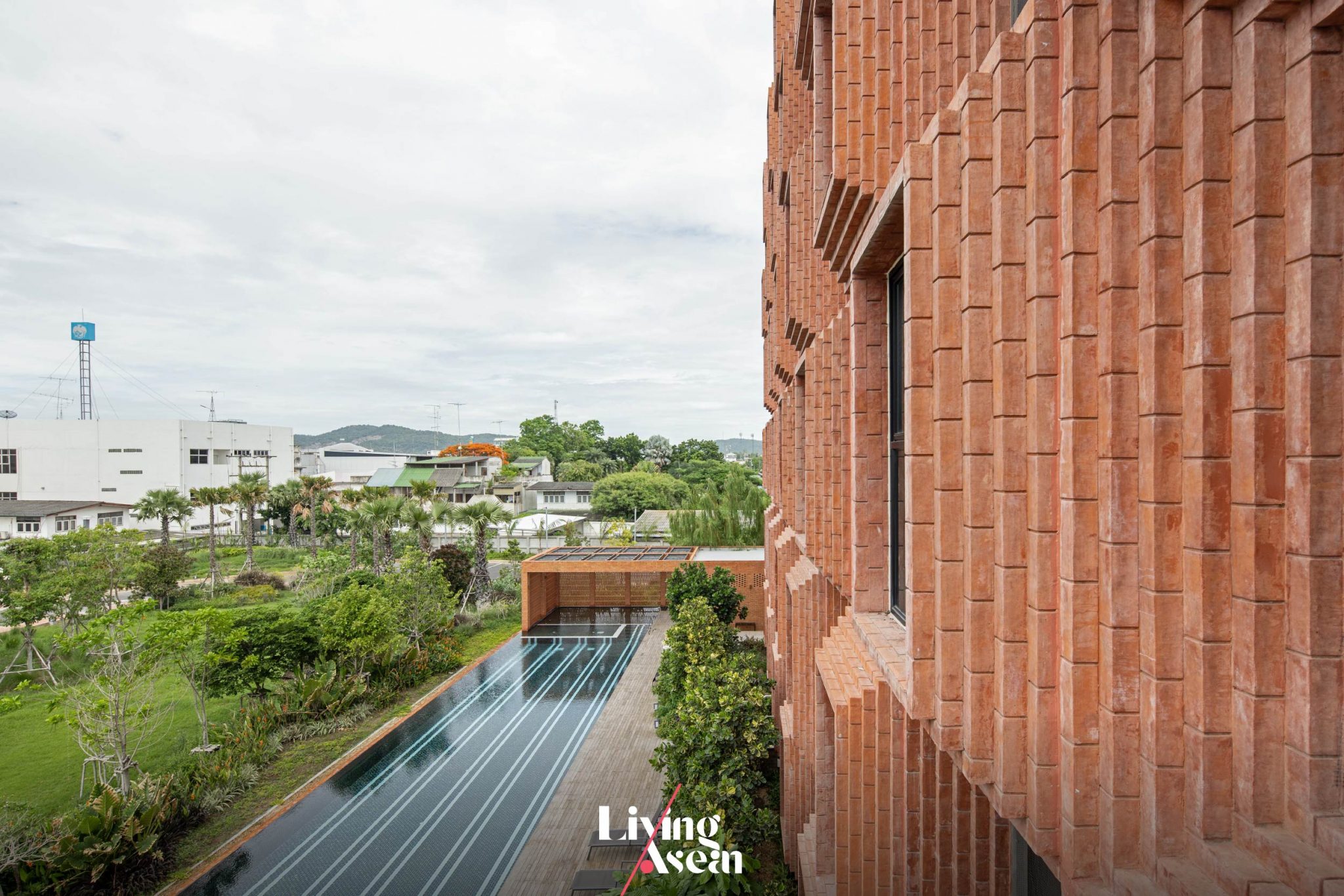 The Pusayapuri Hotel: Redefining U-Thong Architecture / Living Asean