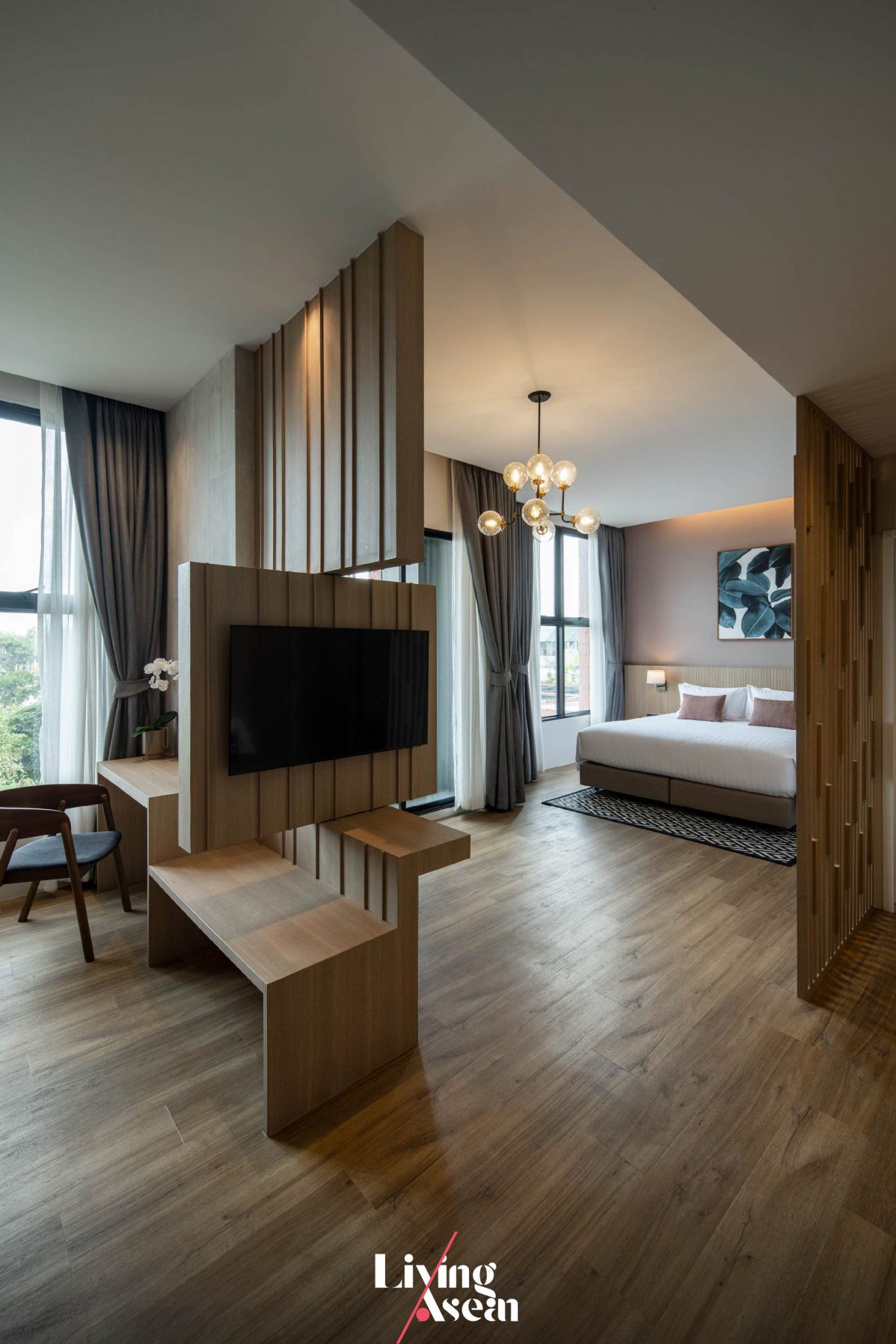 The Pusayapuri Hotel: Redefining U-Thong Architecture / Living Asean