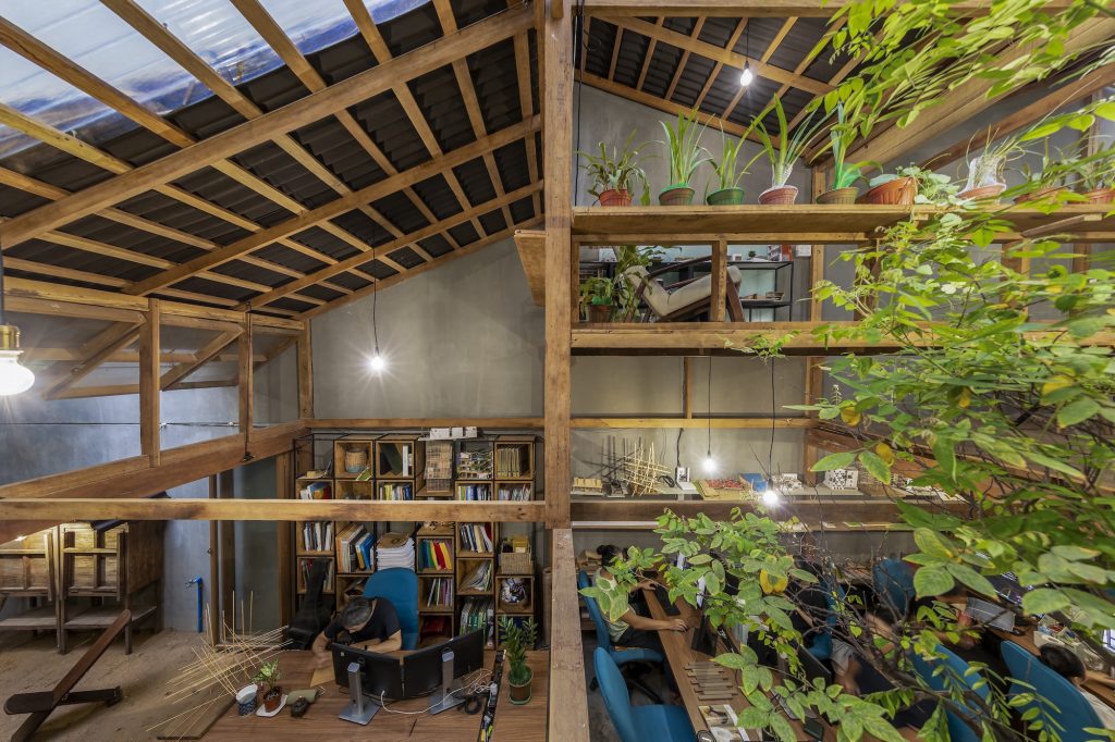 MA Architects Office: Integrating Nature in Working Space / Living Asean
