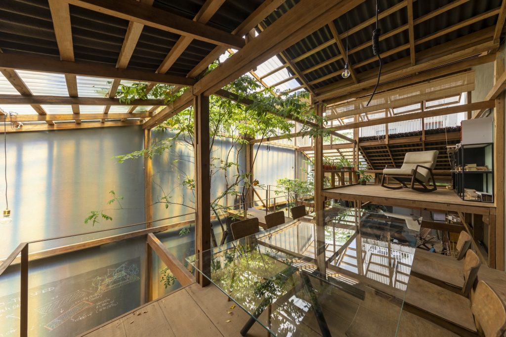 MA Architects Office: Integrating Nature in Working Space / Living Asean