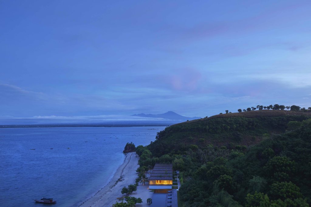 Innit Lombok: A Hotel Built into the Sparkling White Sands / Living Asean