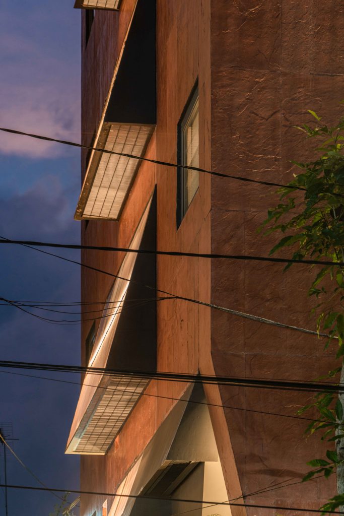 Pitu Rooms: A slender hotel adds a new landmark to the Indonesian ...