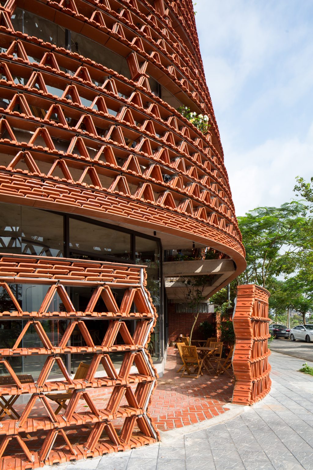 Ngói Space: Vibrant Orange Community Center Beautifies Hanoi Suburb ...
