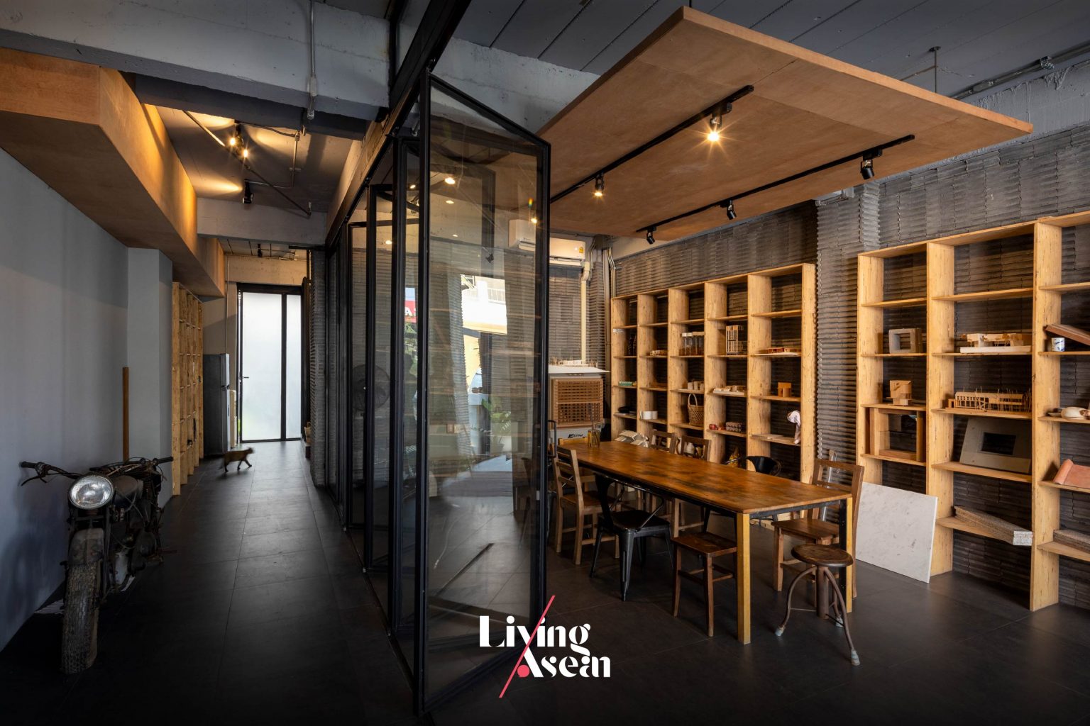 Studio Miti Office: A Townhouse Renovated Showcasing Material Savvy / Living ASEAN