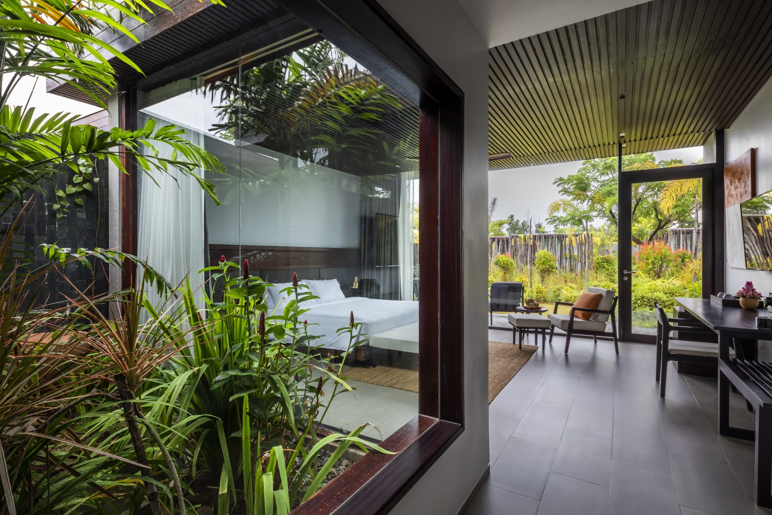 Amber Kampot: A Cambodia's Shoreline Luxury Resort / Living ASEAN