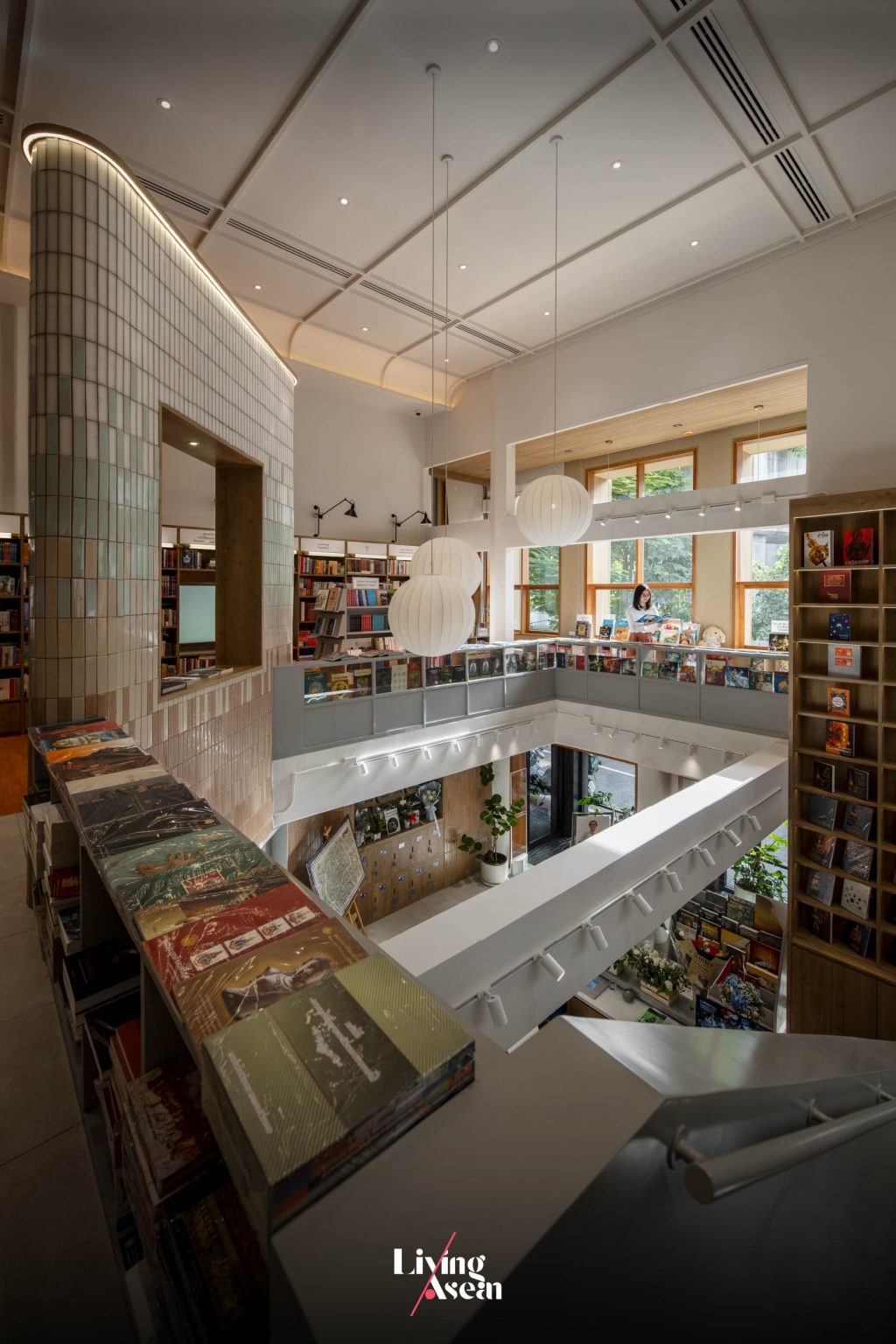 Rimkhobfa Bookstore: Bookstore Café Renovation / Living ASEAN