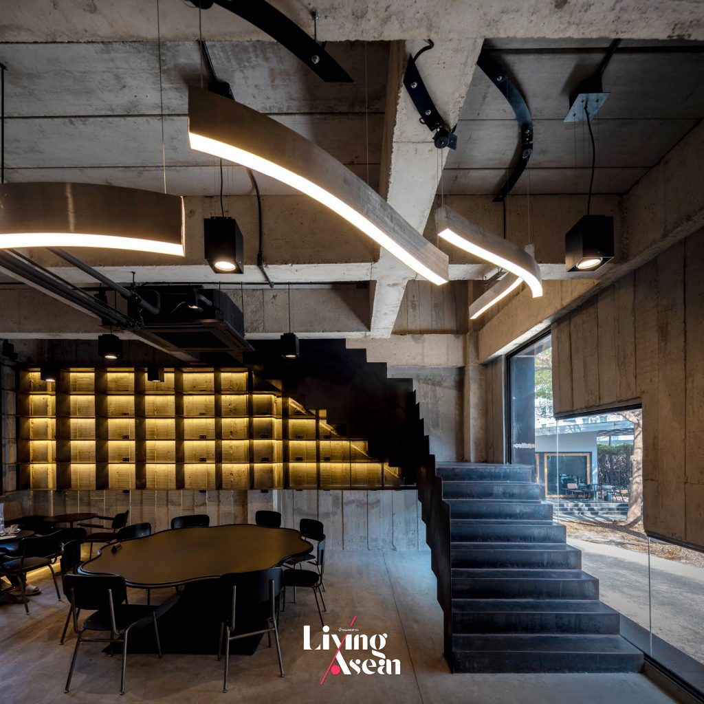 Patchworks: A Dessert Café in Brutalist Architectural Style / Living ASEAN