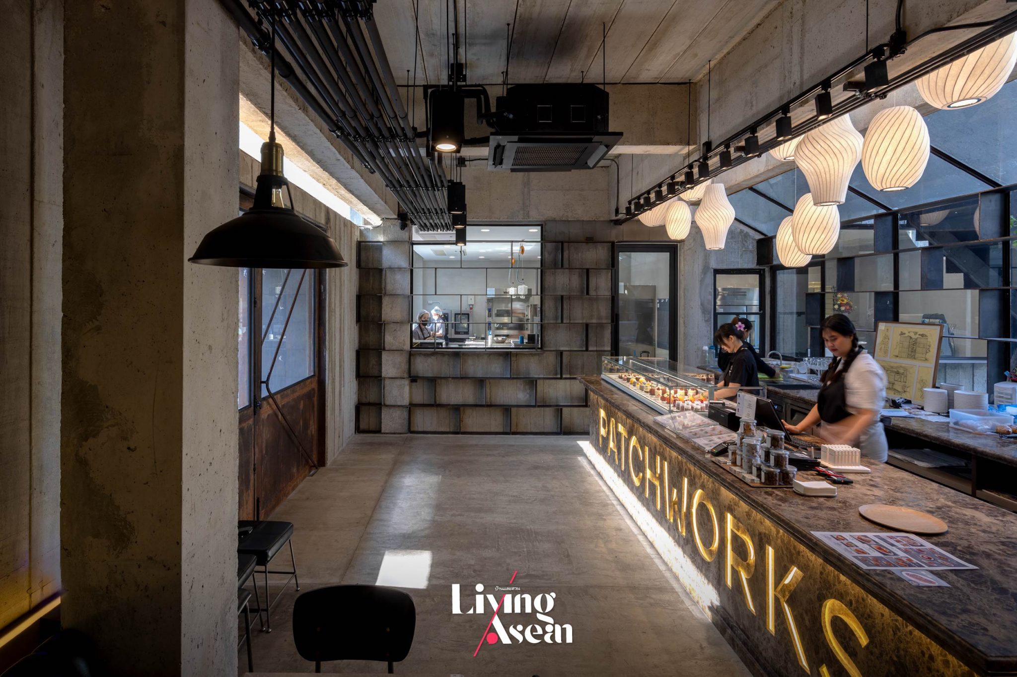 Patchworks: A Dessert Café in Brutalist Architectural Style / Living ASEAN
