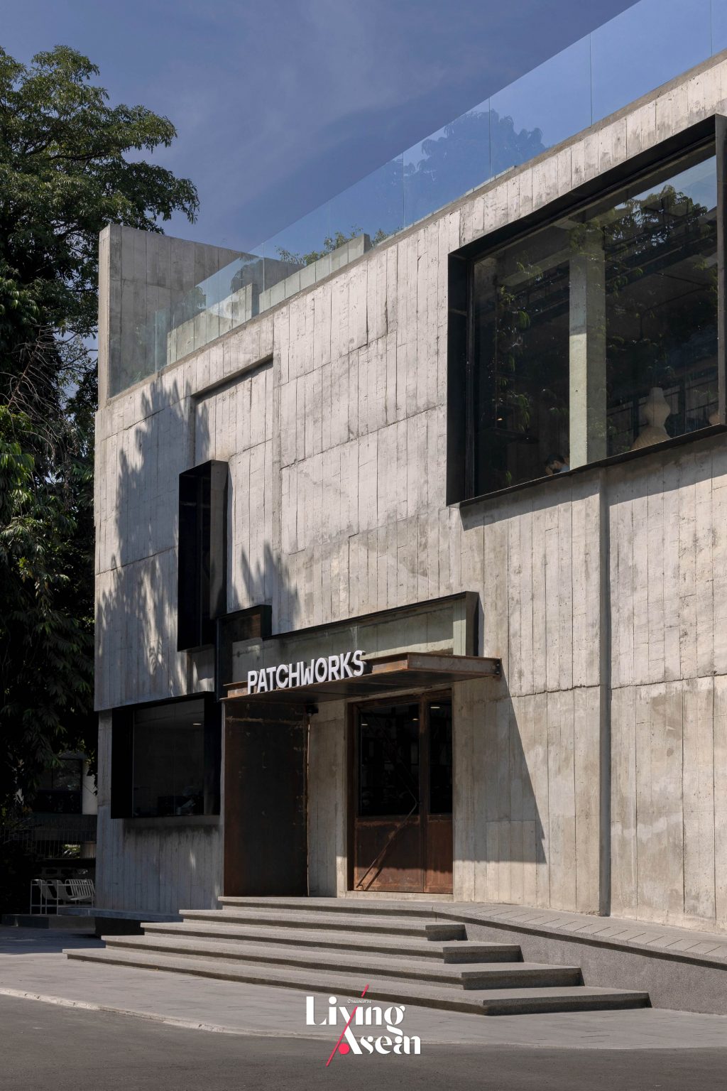 Patchworks: A Dessert Café in Brutalist Architectural Style / Living ASEAN